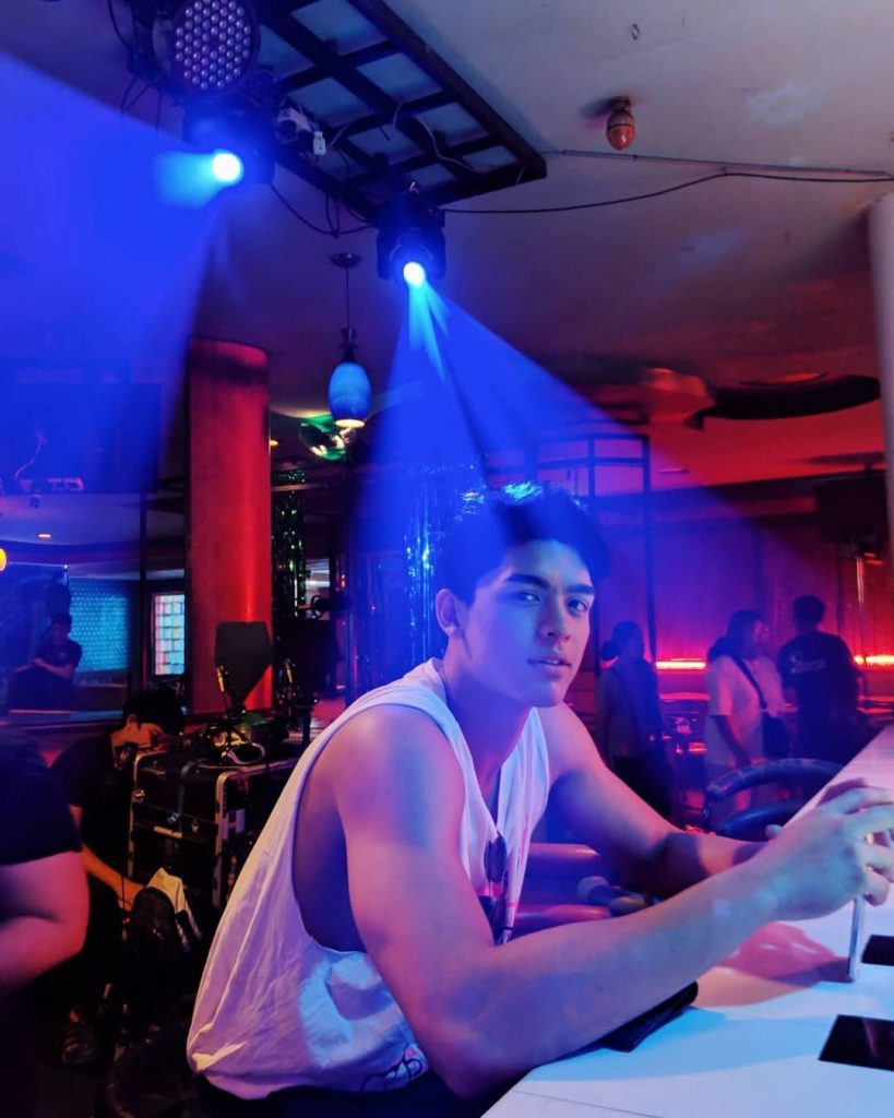 จอส-เวอาห์ หรือ ป้องกุล เกมรักเอาคืน ประวัติ หนุ่มหล่ออินเตอร์จุฬาฯ