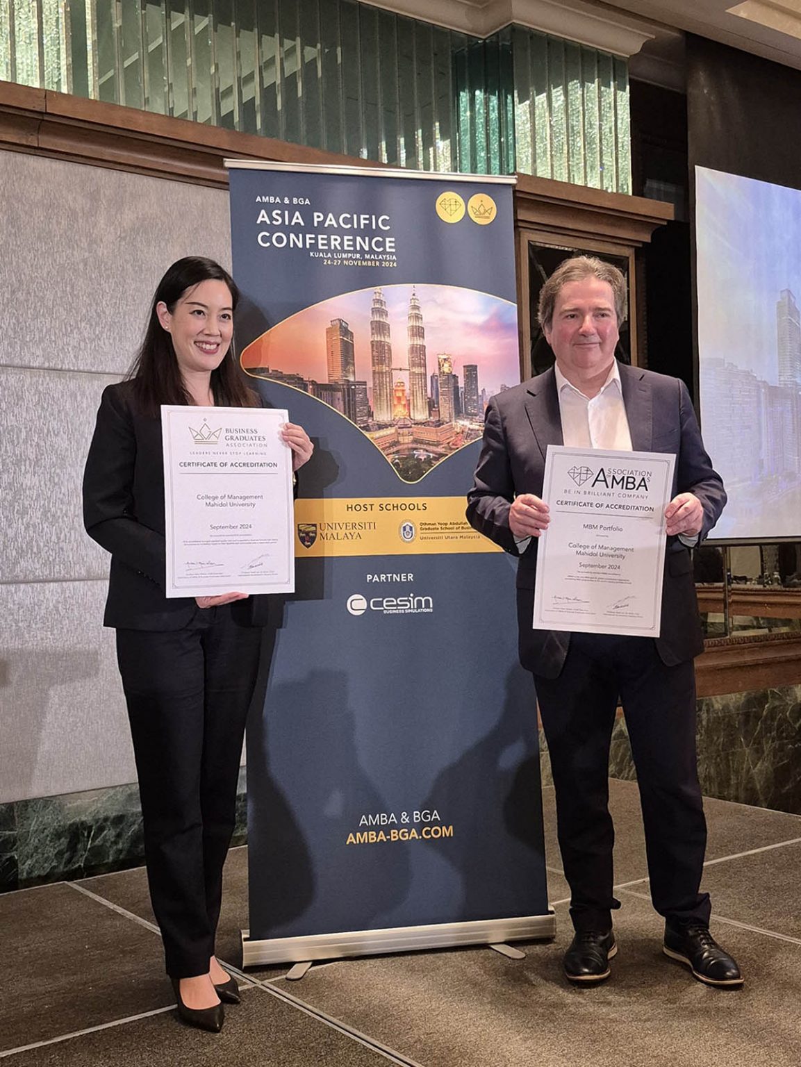 CMMU ได้รับรองสองมาตรฐานการศึกษาระดับโลก